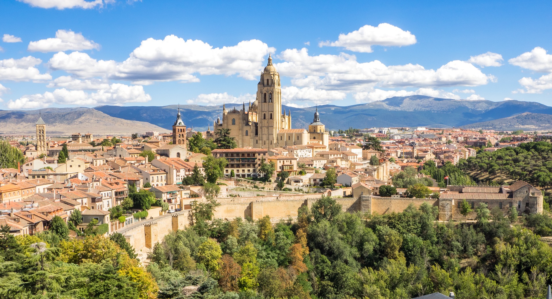 Spain Bucket List: The Ultimate Guide to 15 of the Best Things to Do in ...