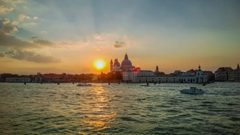 Italy's Most Romantic Destinations: Top 10 Romantic Places to Visit in ...