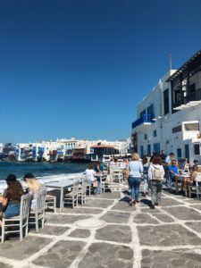 5 Best One Week Greece Itinerary Ideas Perfect for All Types of Travelers
